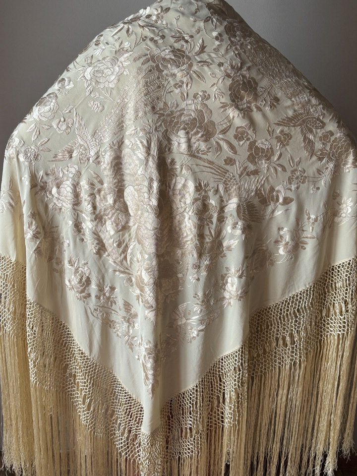 Mantones de manila y complementos - VestirArte - Mantones de Manila